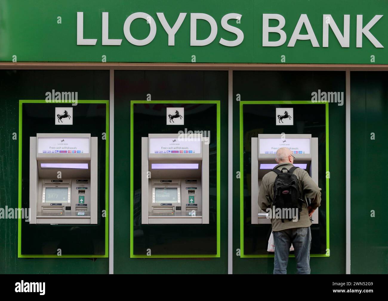 HSBC Bank branch, Derby Stock Photo - Alamy
