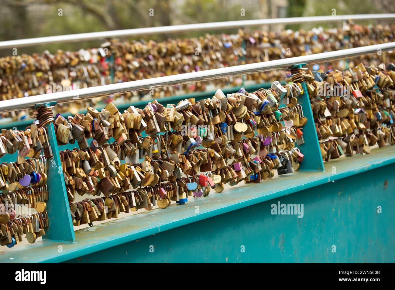 24/03/21 The Ôlove lockÕ Weir Bridge over the river Wye in Bakewell ...