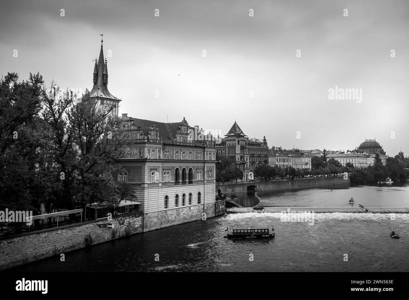 Landscape prague vltava river Black and White Stock Photos & Images - Alamy