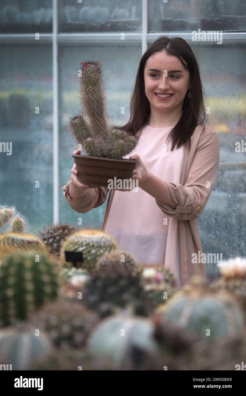 10/05/16 Victoria Brannan (18) admires a rude looking cactus. BritainÕs ...