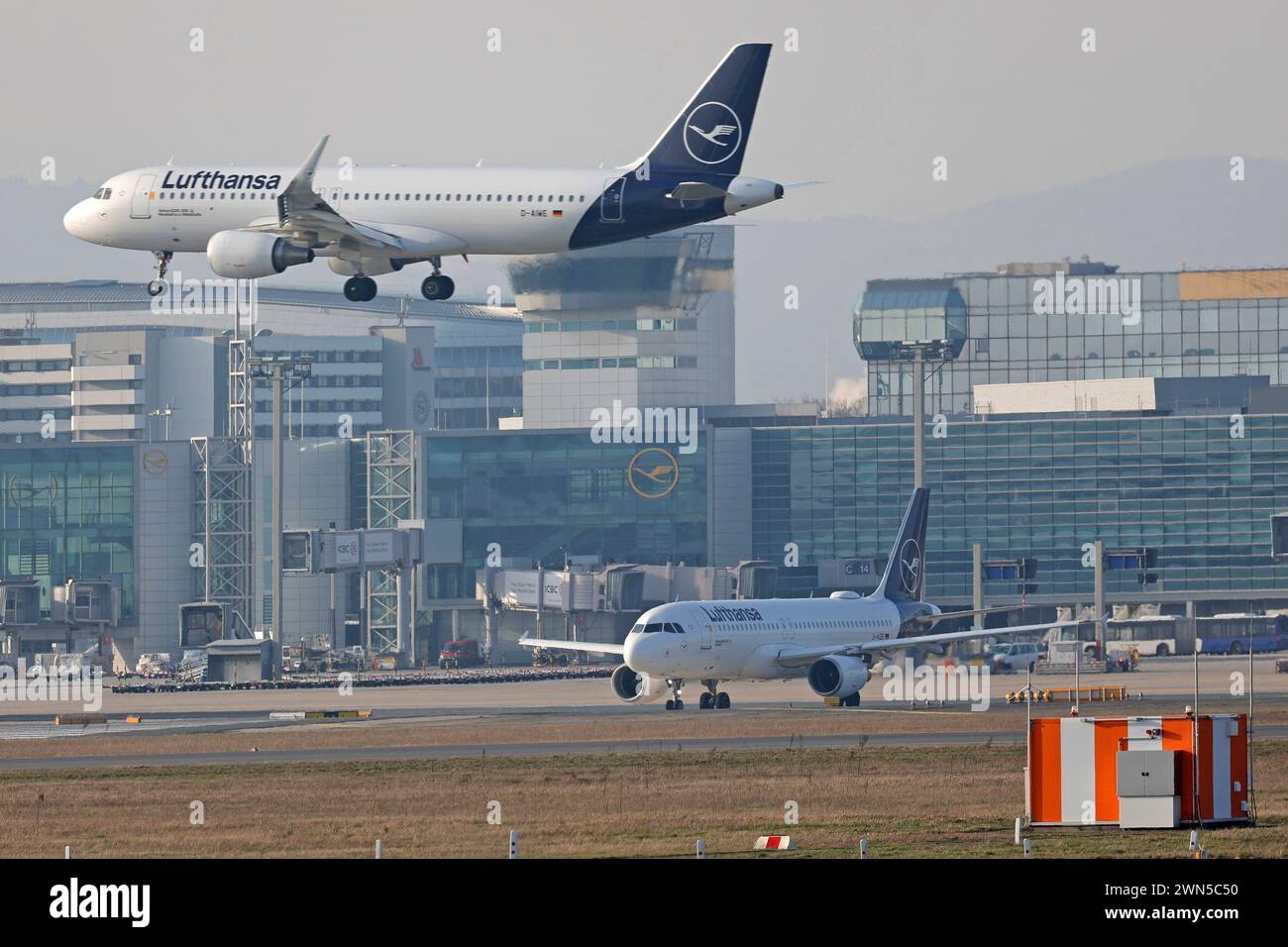 29.02.2024 Frankfurt Flughafen Impressionen am letzten Tag im warmen ...