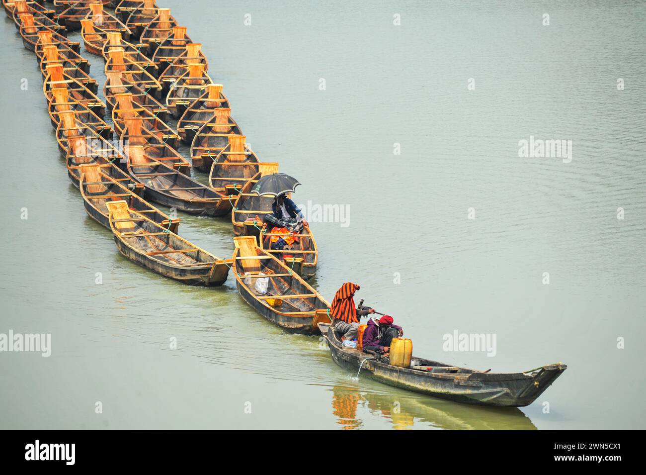 Barki transport hi-res stock photography and images - Alamy