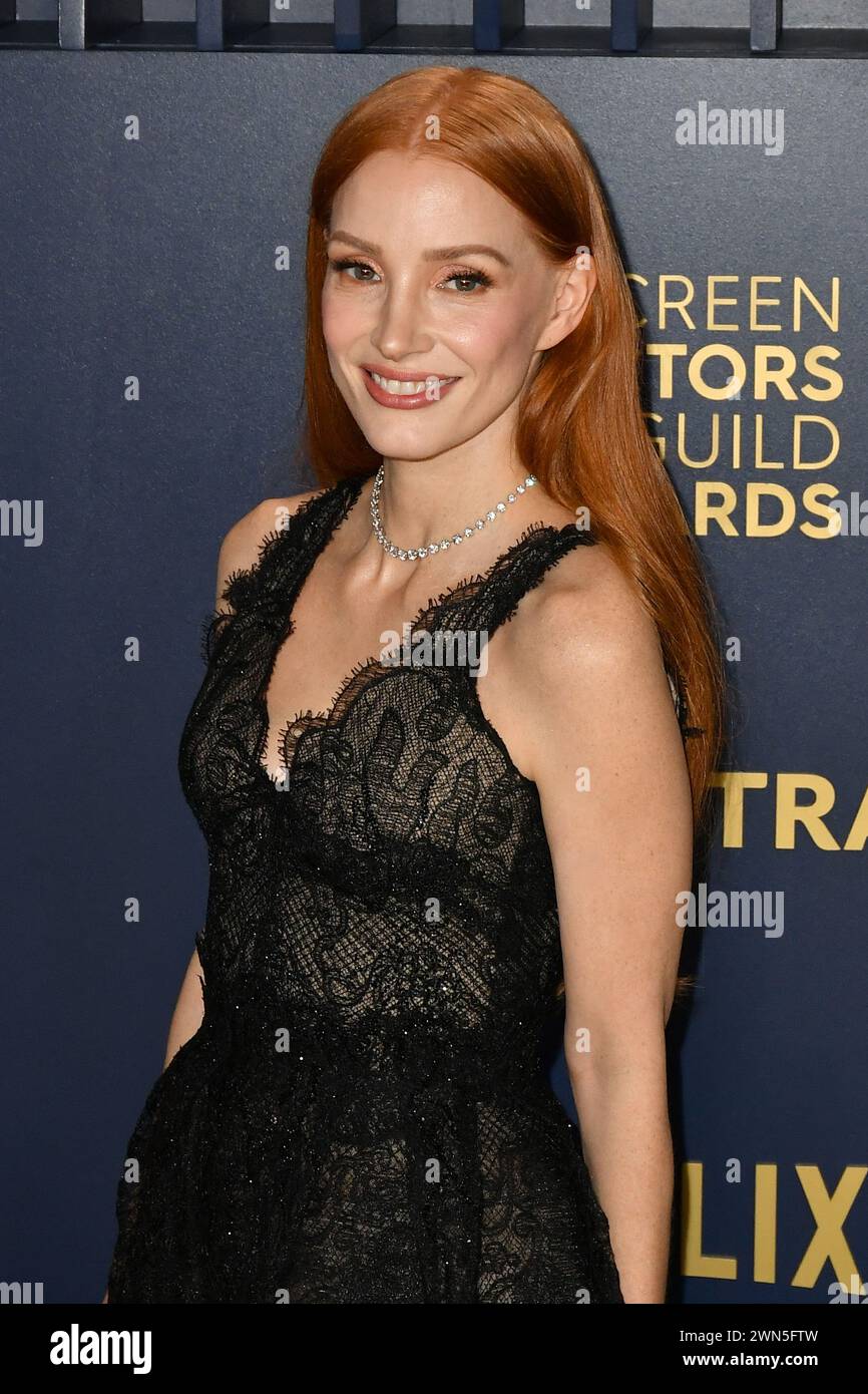 Jessica Chastain attends the 30th Annual Screen Actors Guild Awards at ...