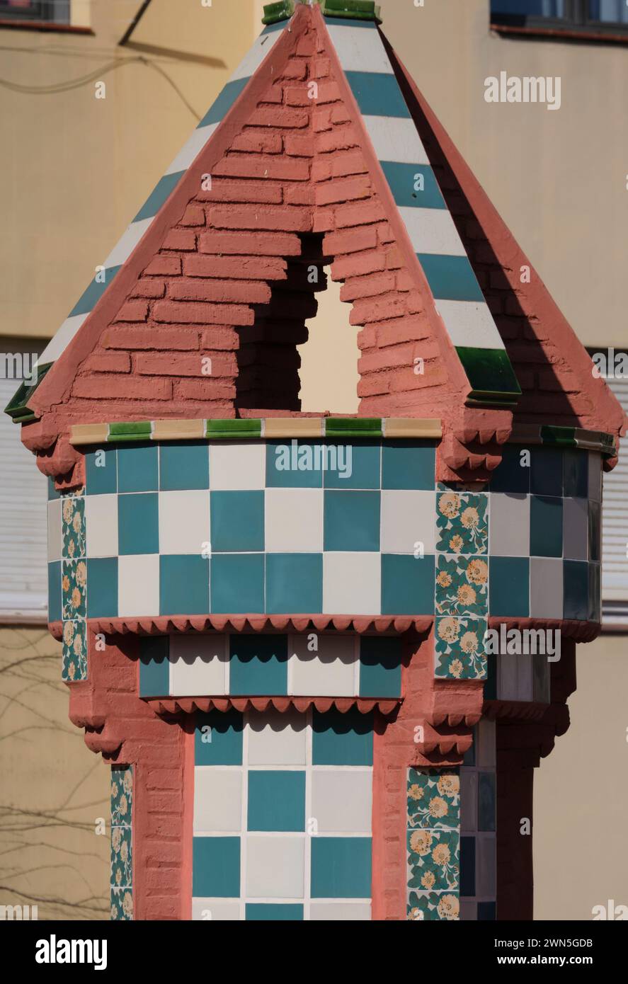 Casa Vicens is the first masterpiece of Antoni Gaudí Stock Photo - Alamy