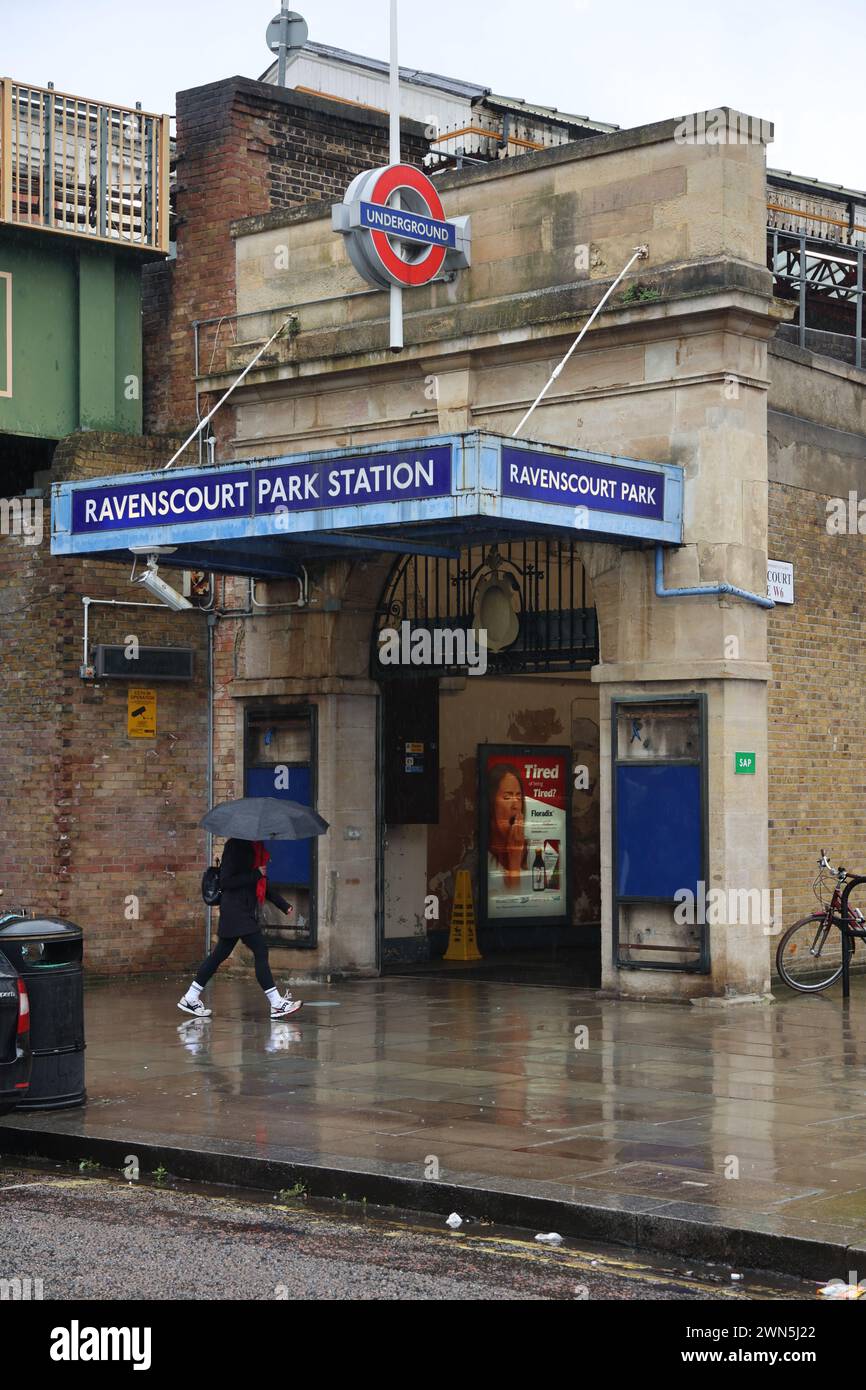 Ravenscourt Park London Underground Station Stock Photo - Alamy