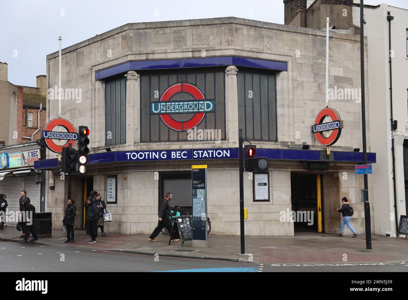 Tooting bec hi-res stock photography and images - Alamy