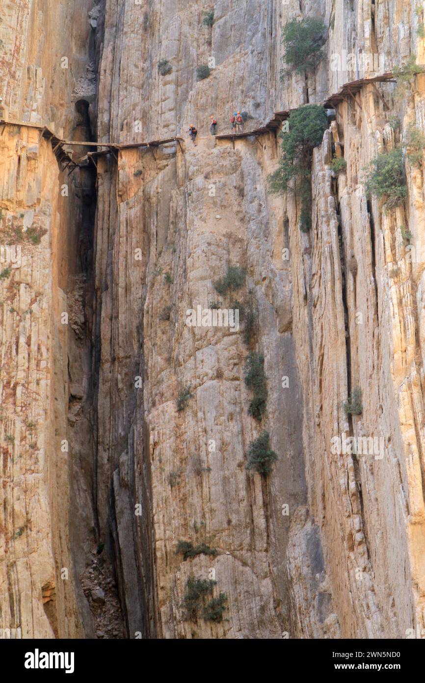 09/10/11 A group make their way round the most dangerous path in the ...