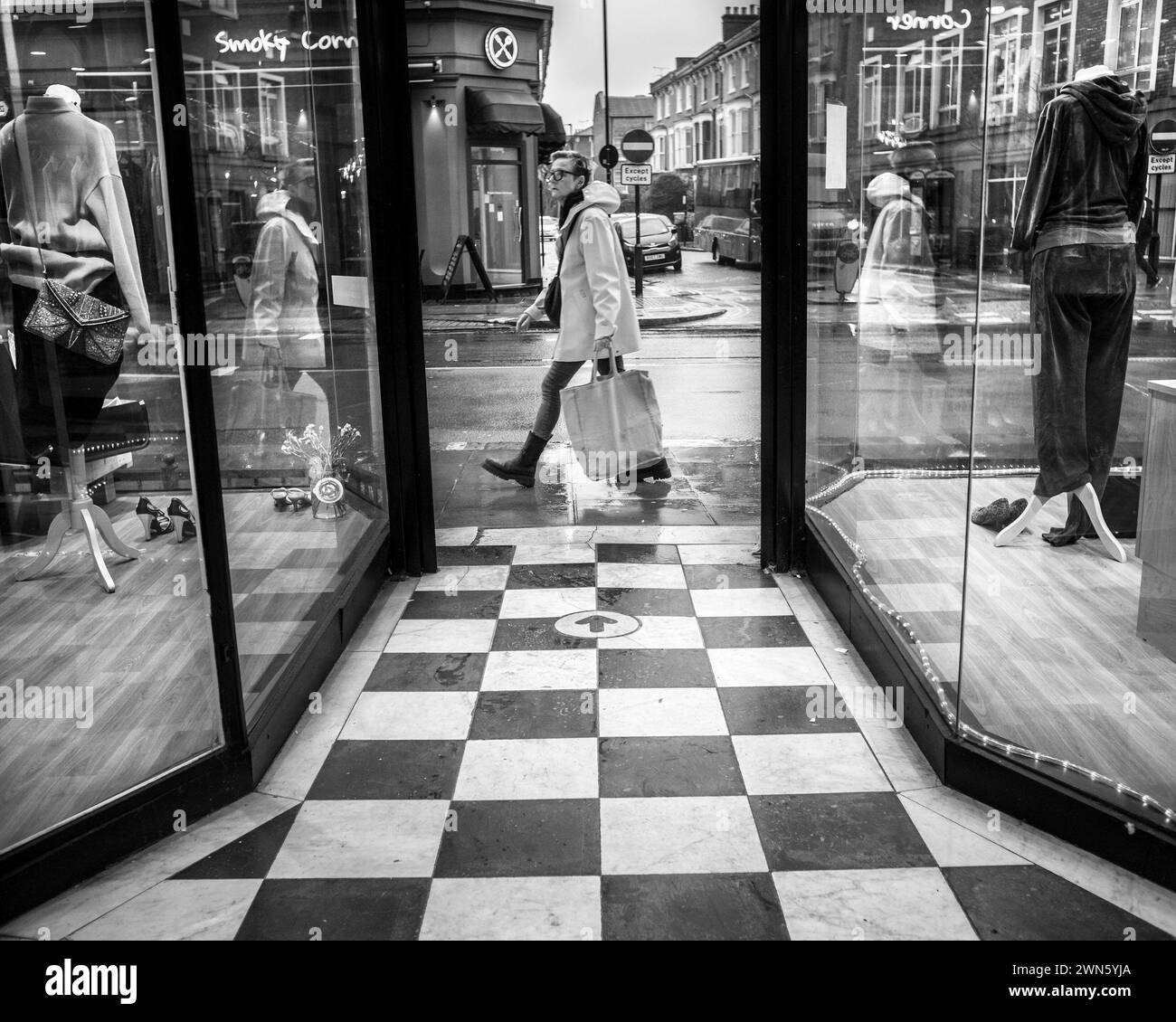 Looking inside windows Black and White Stock Photos & Images - Alamy