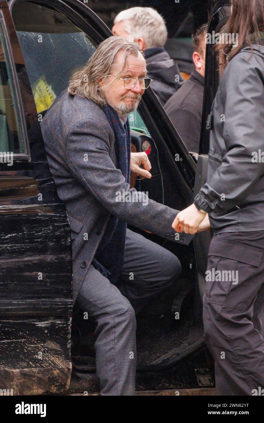 Gary Oldman Films Slow Horses Stock Photo - Alamy