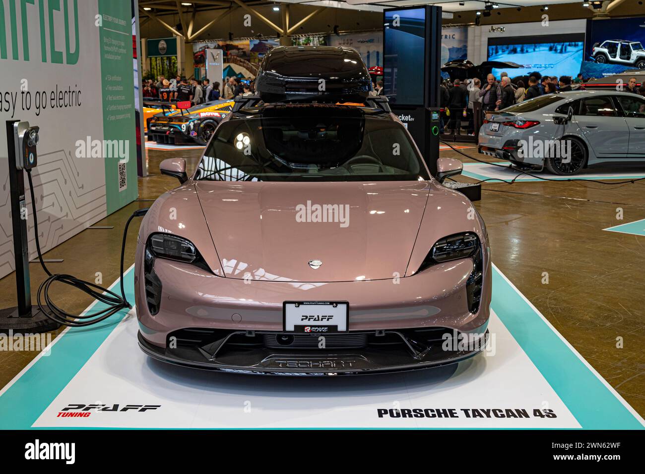 Instant torque hi-res stock photography and images - Alamy