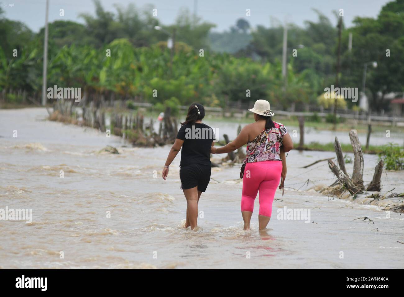 CHONE-INUNDACIONES-LLUVIAS Chone, 29 de febrero del 2024. Inundaciones ...