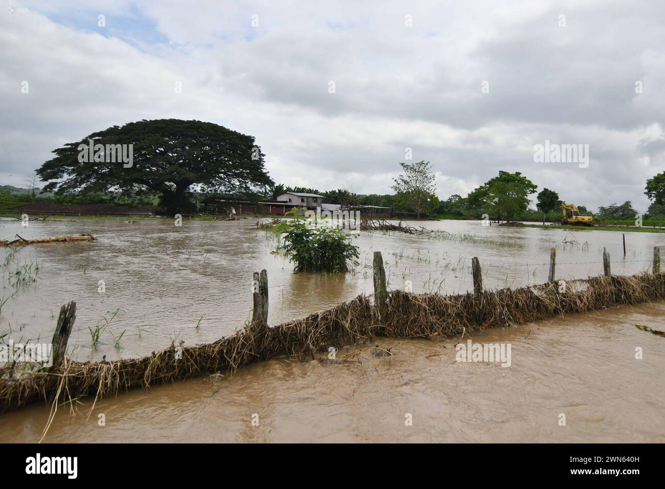 CHONE-INUNDACIONES-LLUVIAS Chone, 29 de febrero del 2024. Inundaciones ...