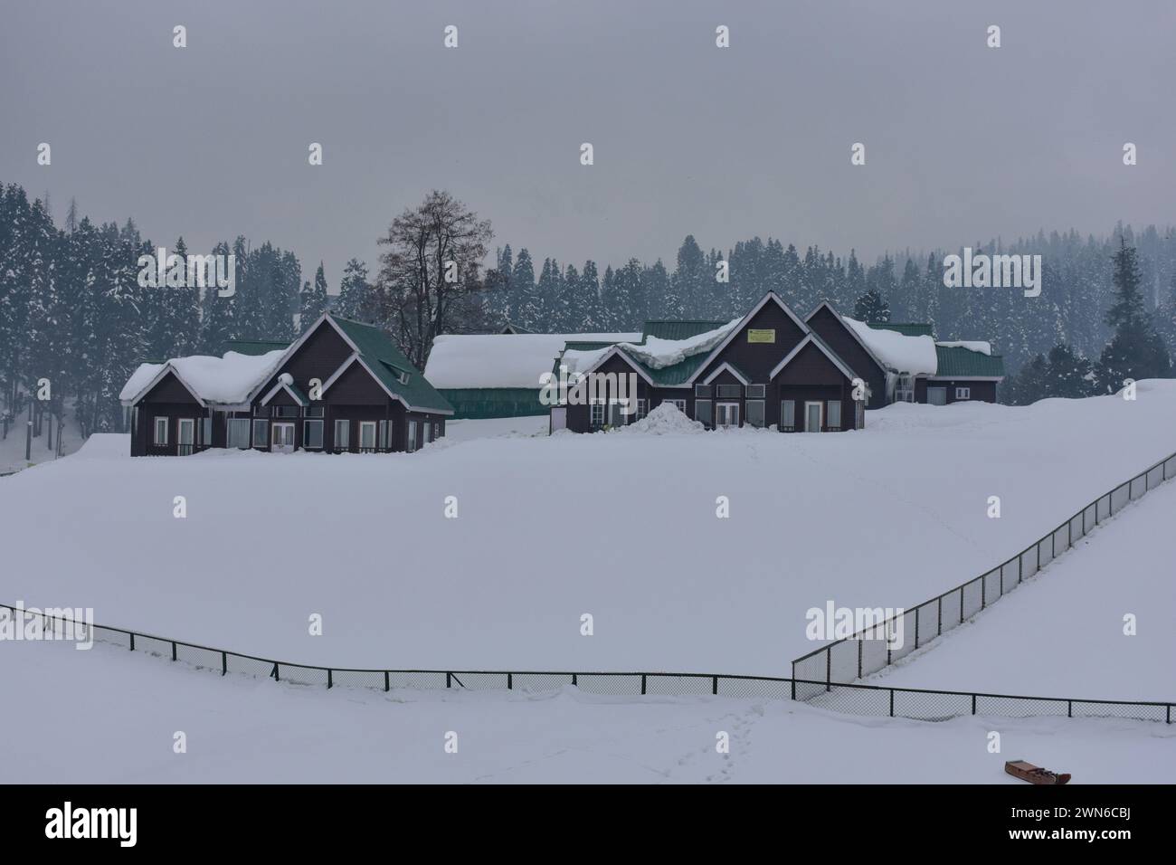 Commercial huts hi-res stock photography and images - Alamy