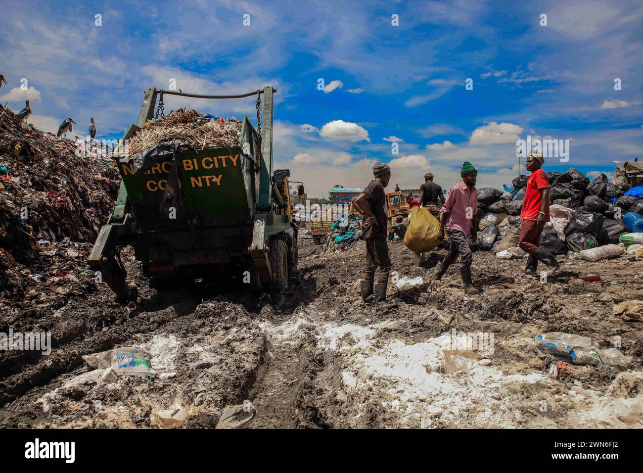 Nairobi, KENYA. 28th Feb, 2024. Waste collectors scavenge the Dandora ...