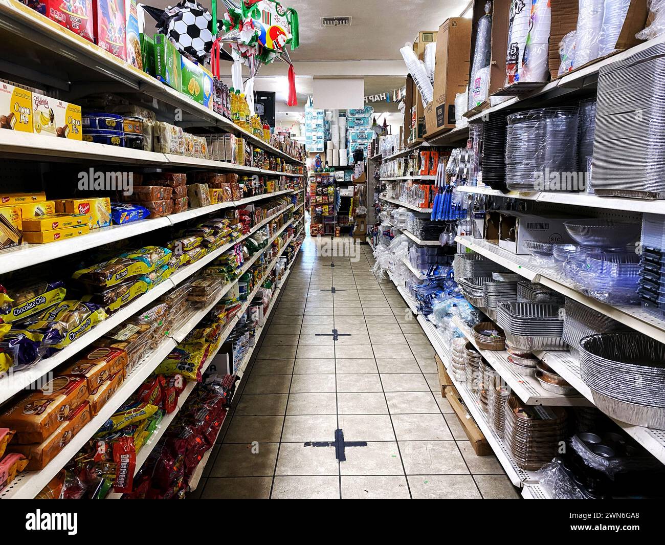 Variety store hi-res stock photography and images - Alamy