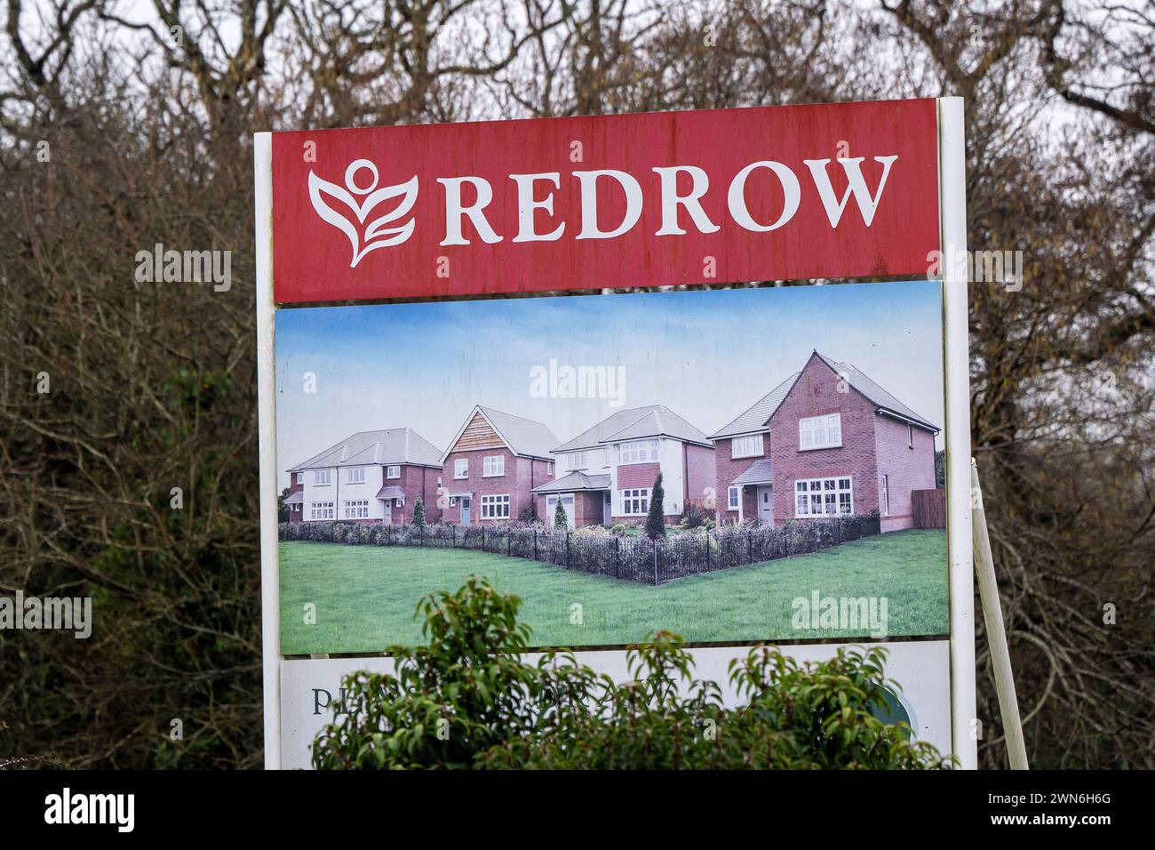Redrow hi-res stock photography and images - Alamy