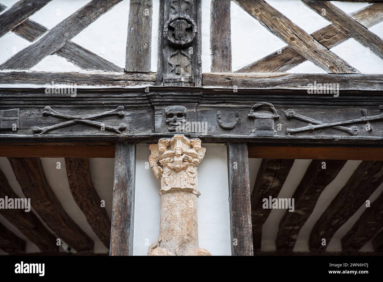 Decorative wood structure carved hi-res stock photography and images ...
