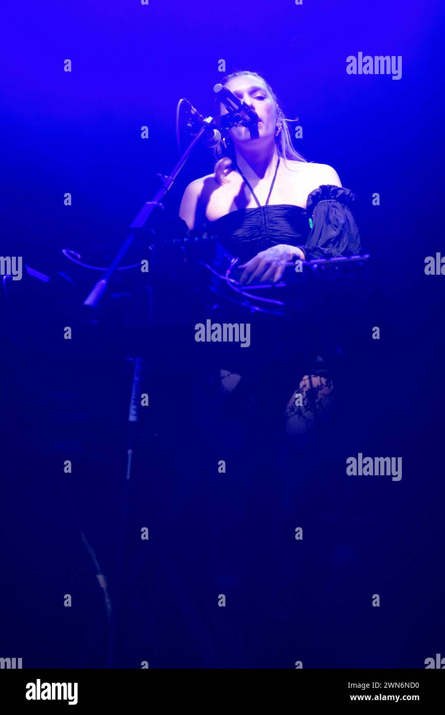 Lp 2024 world tour hi-res stock photography and images - Alamy