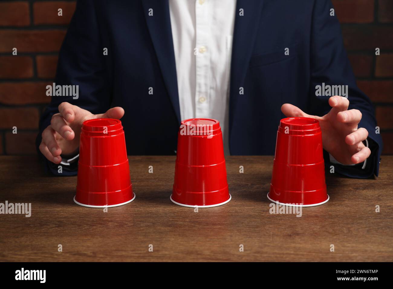 Playing game for prize hi-res stock photography and images - Alamy