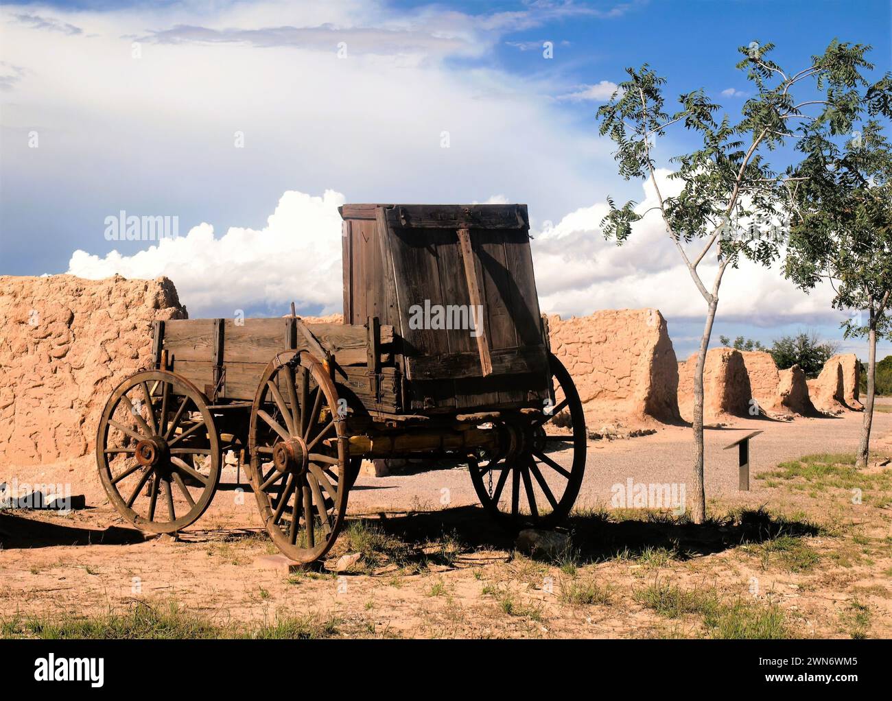 Adobe walls frontier wagon hi-res stock photography and images - Alamy