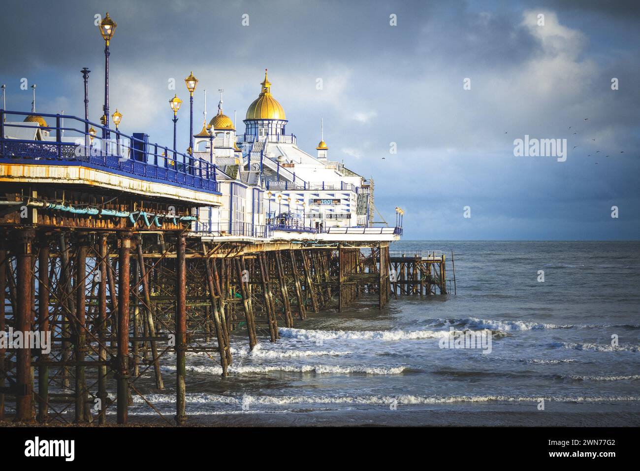 Eastbourne pier vintage hi-res stock photography and images - Alamy