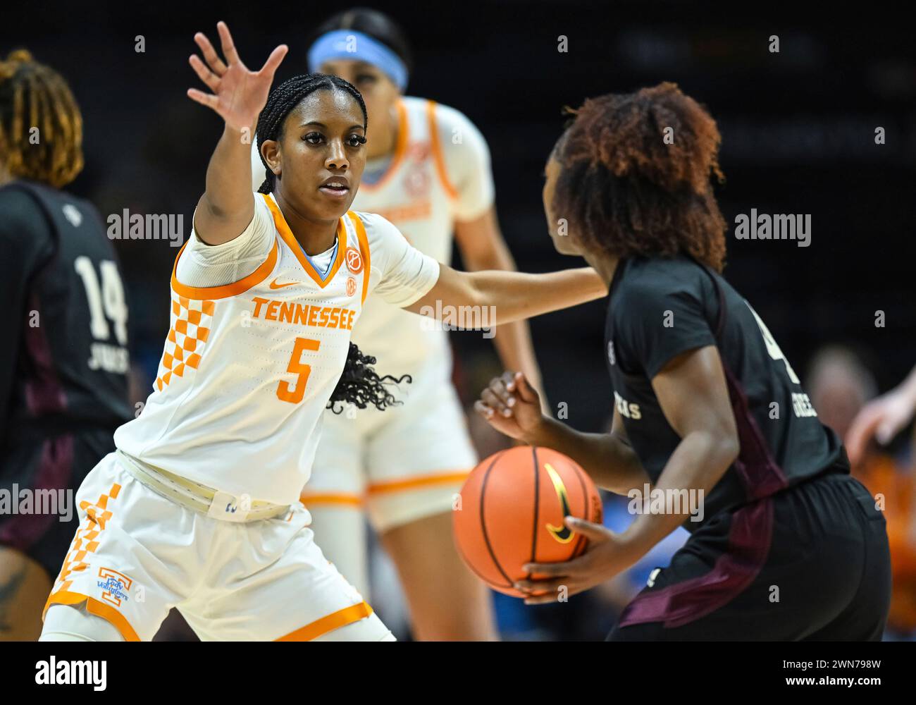 KNOXVILLE, TN - FEBRUARY 29: Tennessee Lady Vols guard Kaiya Wynn (5 ...