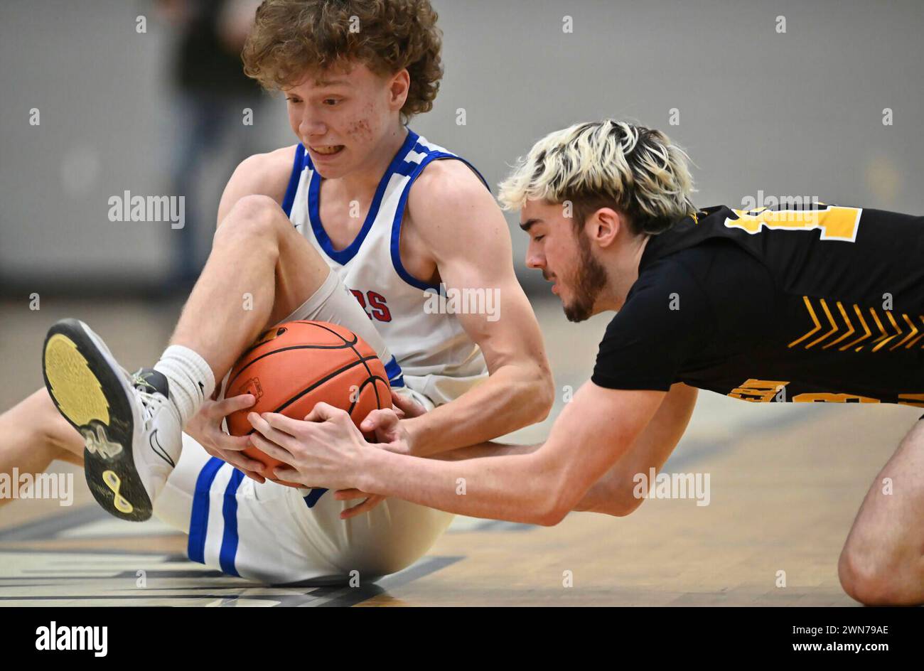 West Branch's Isaac Tiracorda, left, and Northern Cambria's Ty Dumm ...