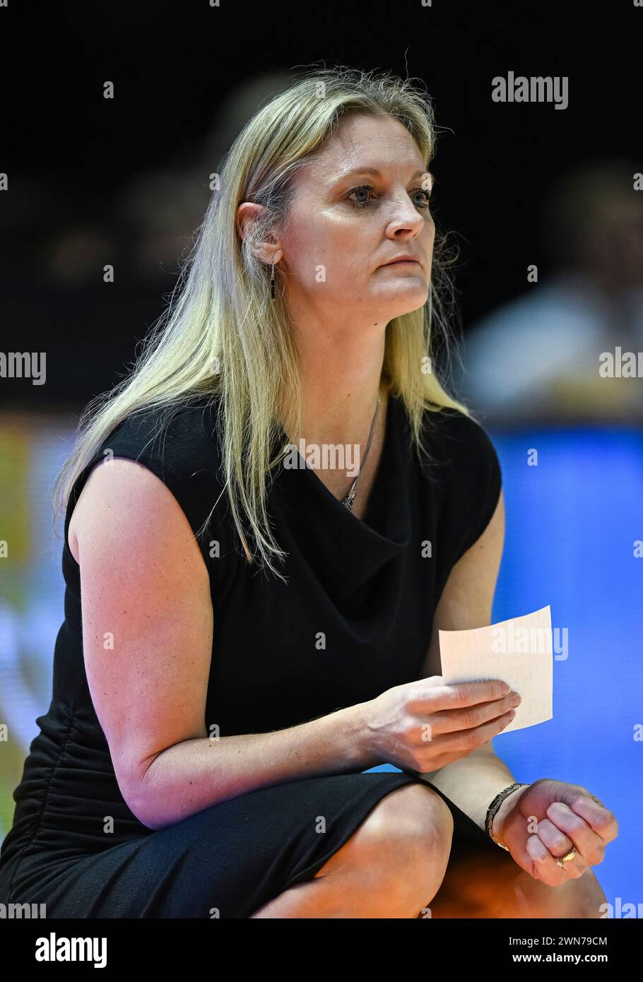 KNOXVILLE, TN - FEBRUARY 29: Tennessee Lady Vols head coach Kellie ...