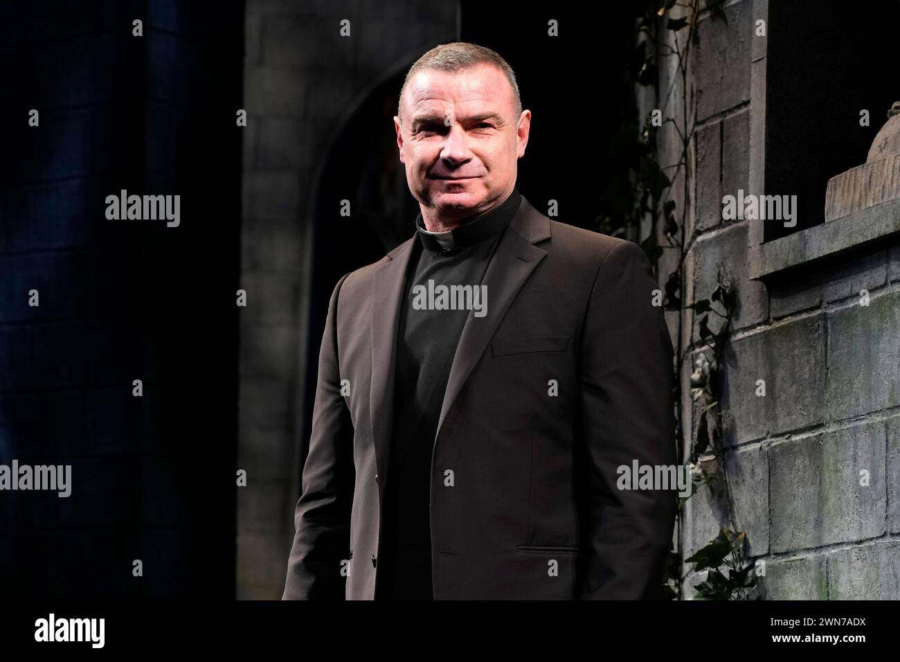 Liev Schreiber appears at the curtain call for "Doubt: A Parable" at the Todd Haimes Theatre on ...
