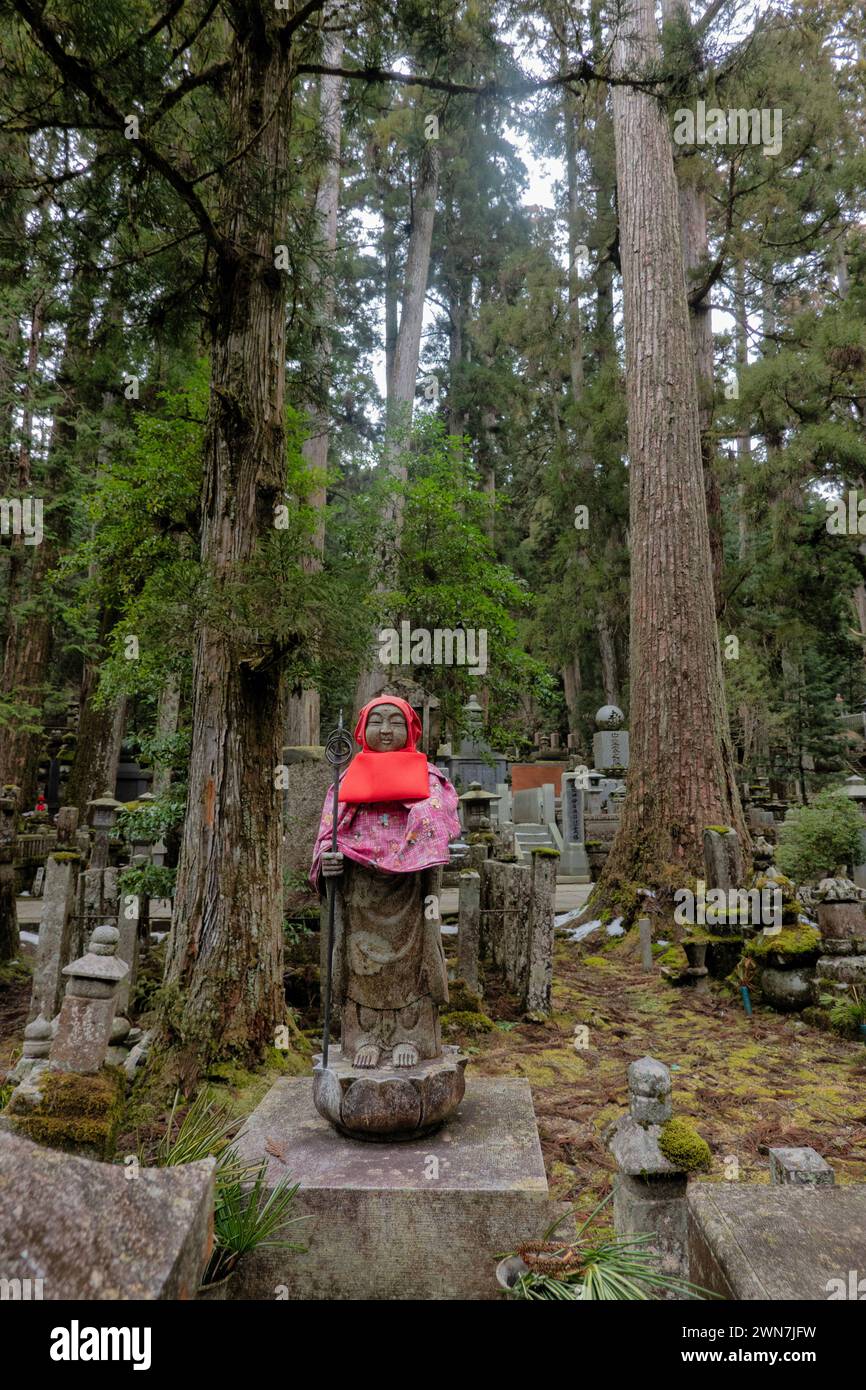 Jizo statue in the Okunoin Cemetery, Mount Koya (Koyasan), Wakayama ...