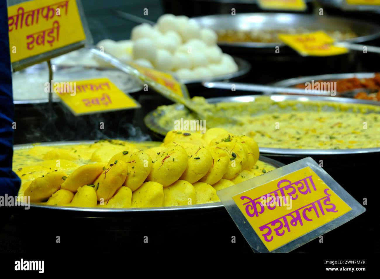 Indore Sarafa Bazaar, India’s Midnight Food capital of Madhya Pradesh ...