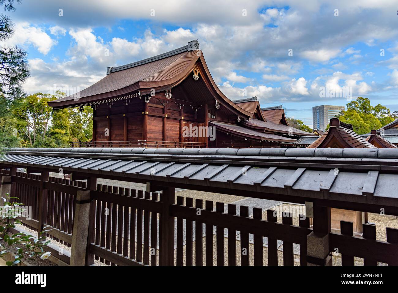 Shinto shrine shirakawa hi-res stock photography and images - Alamy