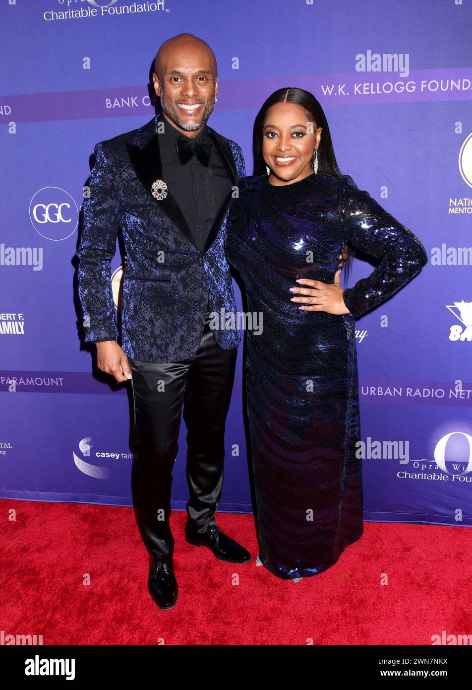 New York City, USA. 29th Feb, 2024. Kenny Lattimore and Sherri Shepherd ...
