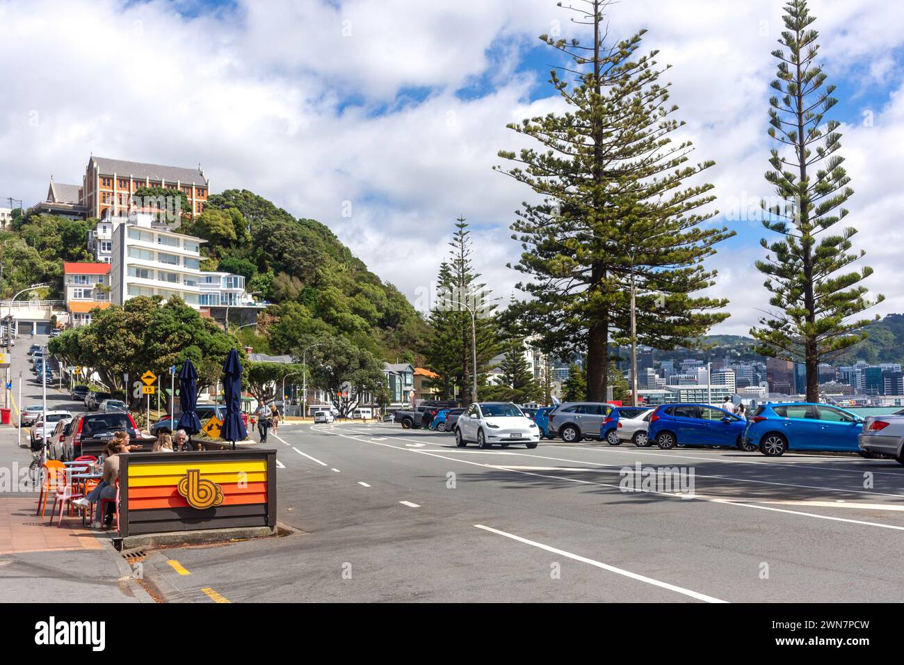 Oriental Parade, Oriental Bay, City of Wellington (Te Whanganui-a-Tara ...