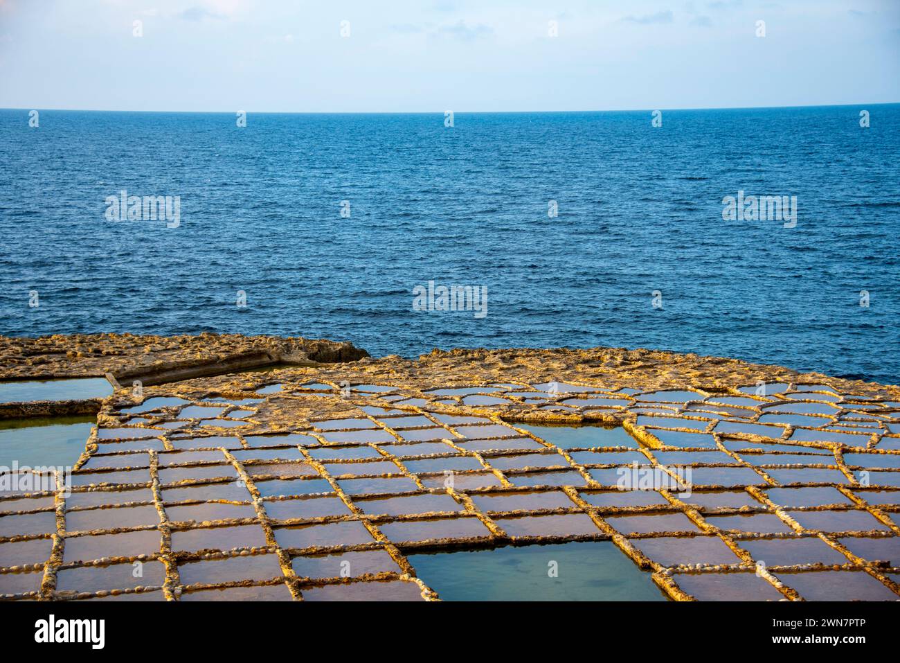 Salt pans gozo island hi-res stock photography and images - Alamy