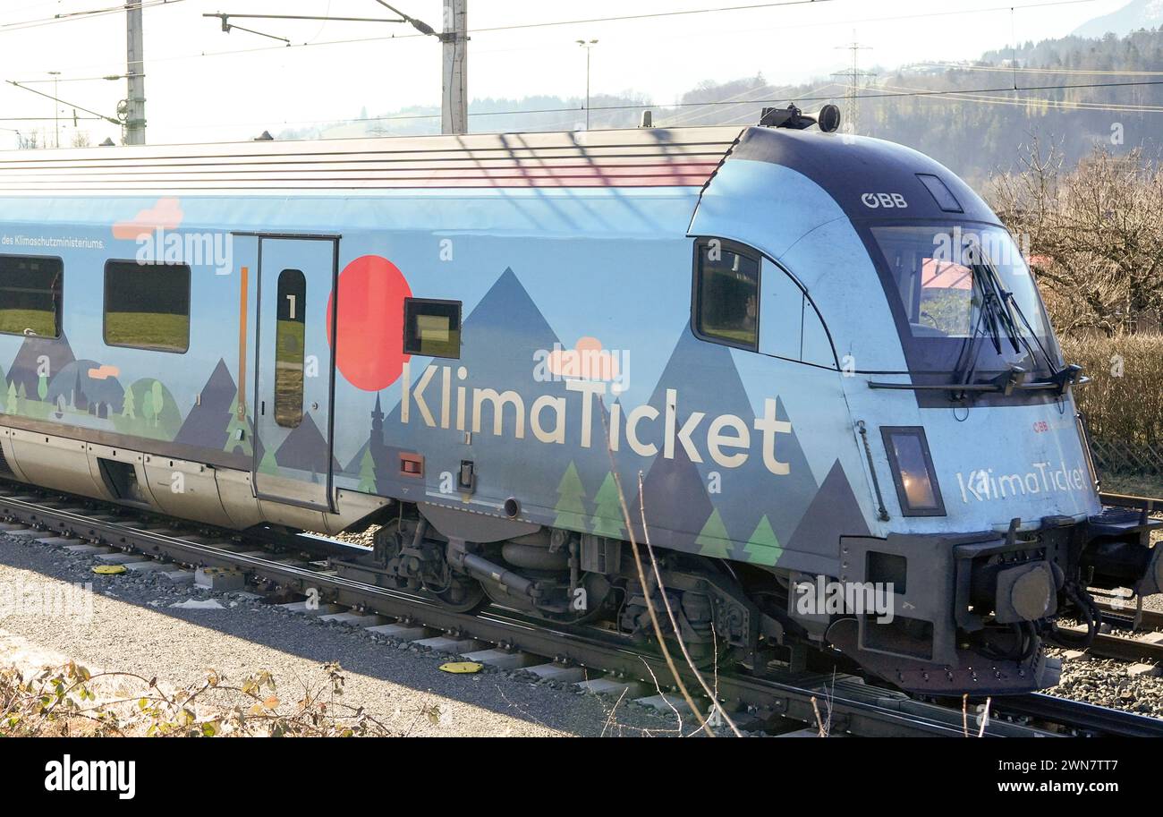 AUT - OESTERREICH, 2024-03-01: VERKEHR SCHIENE - FEATURE ZUG ABFAHRT ...