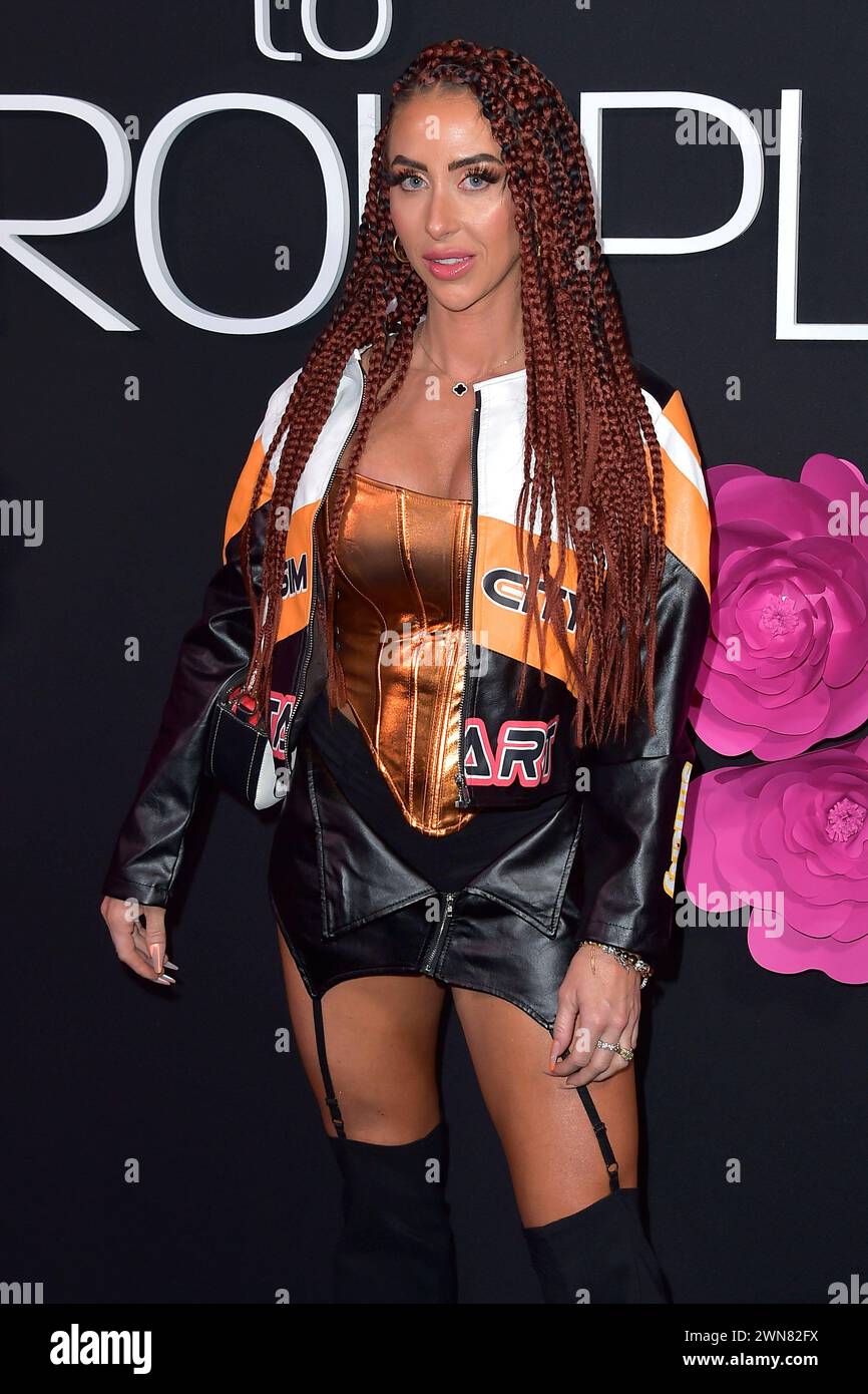 Jess Olsen bei der Party zum Finale der ersten Staffel der Peacock ...