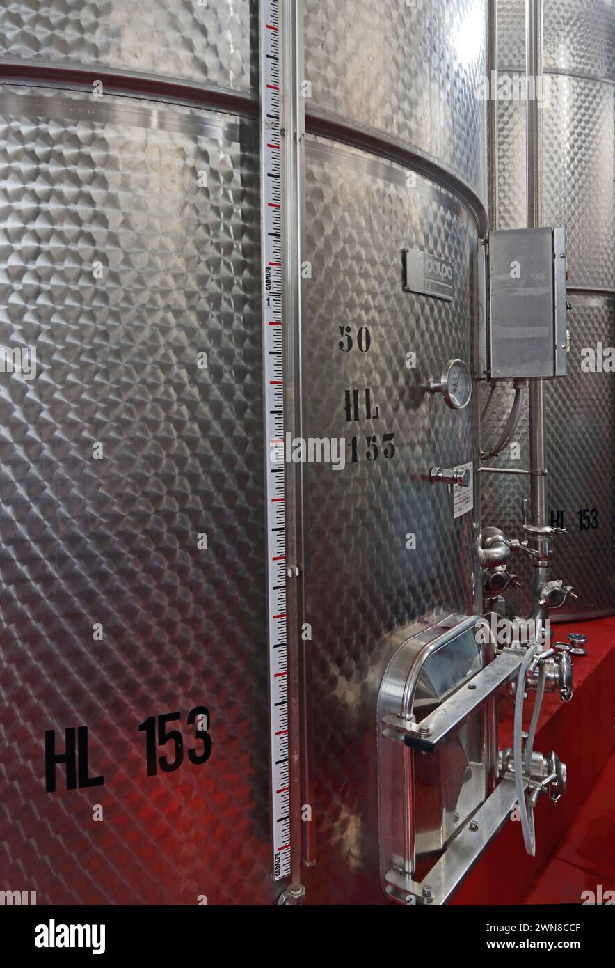 Stainless steel vats wine hi-res stock photography and images - Alamy
