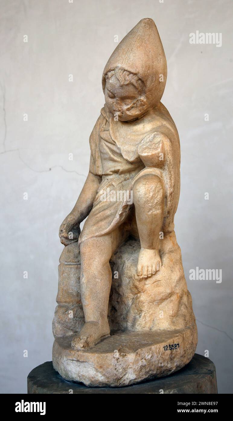 Statuette of a sleeping child (Cucullus) with a lamp. White marble. 1st ...