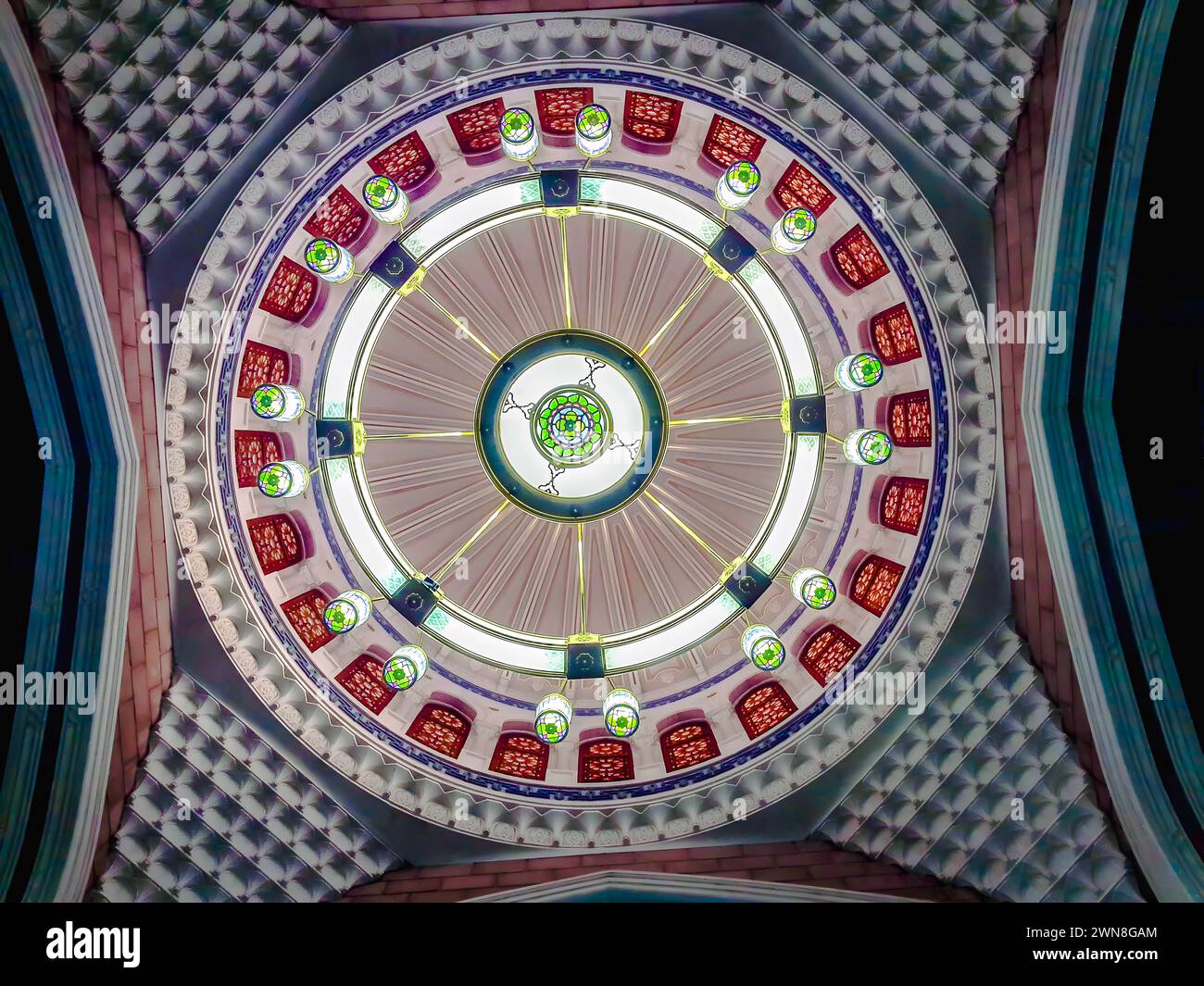 Inside masjid al haram hi-res stock photography and images - Alamy