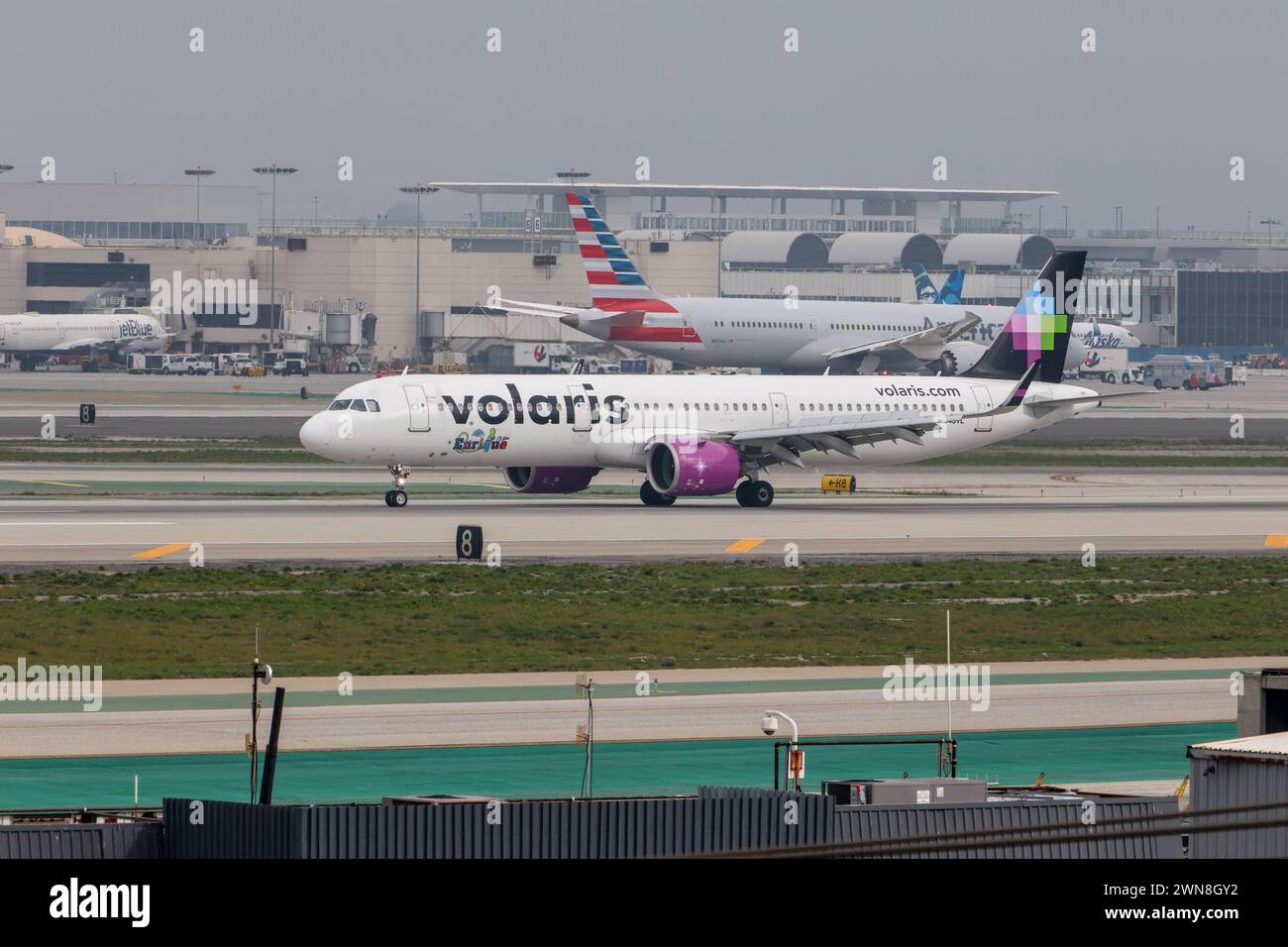 N543VL Volaris Airbus A321-271N am Los Angeles International Airport ...