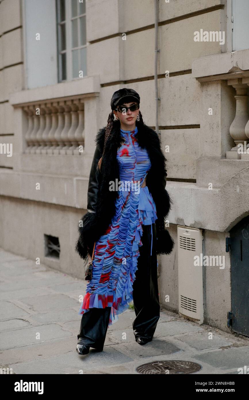 Paris, France. 27th Feb, 2024. Street style, Barbara Malewicz arriving ...