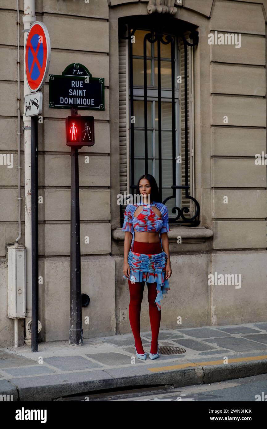 Paris, France. 27th Feb, 2024. Street style, Pam Hughes arriving at ...