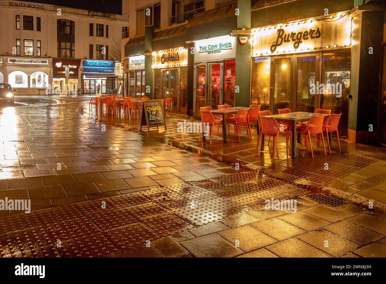 Worthing, February 29th 2024: Seafront restaurants Stock Photo - Alamy