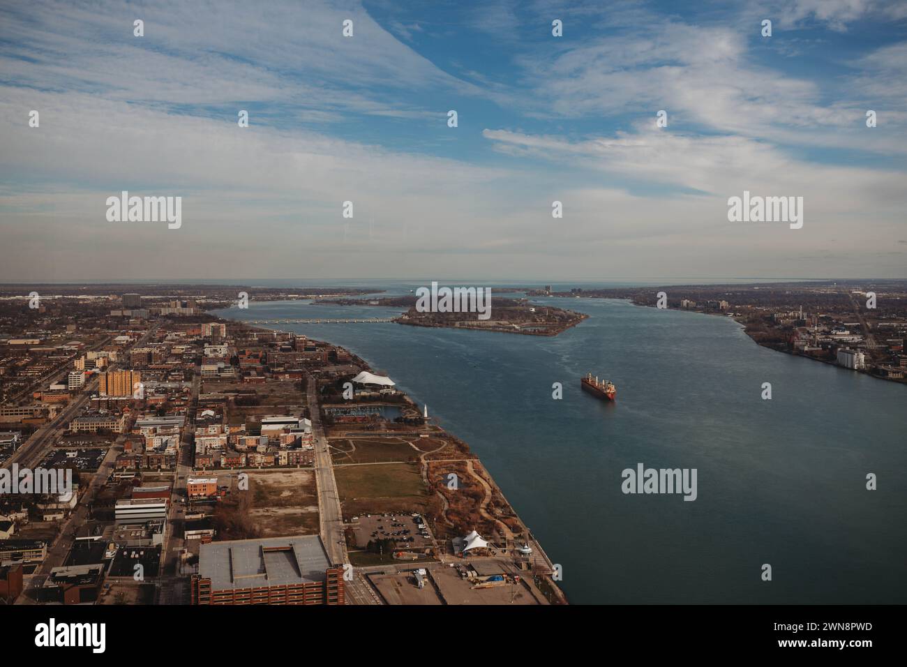 Detroit river view hi-res stock photography and images - Alamy