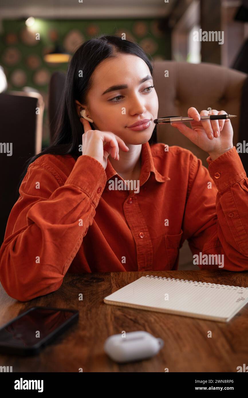 Noting planner hi-res stock photography and images - Alamy