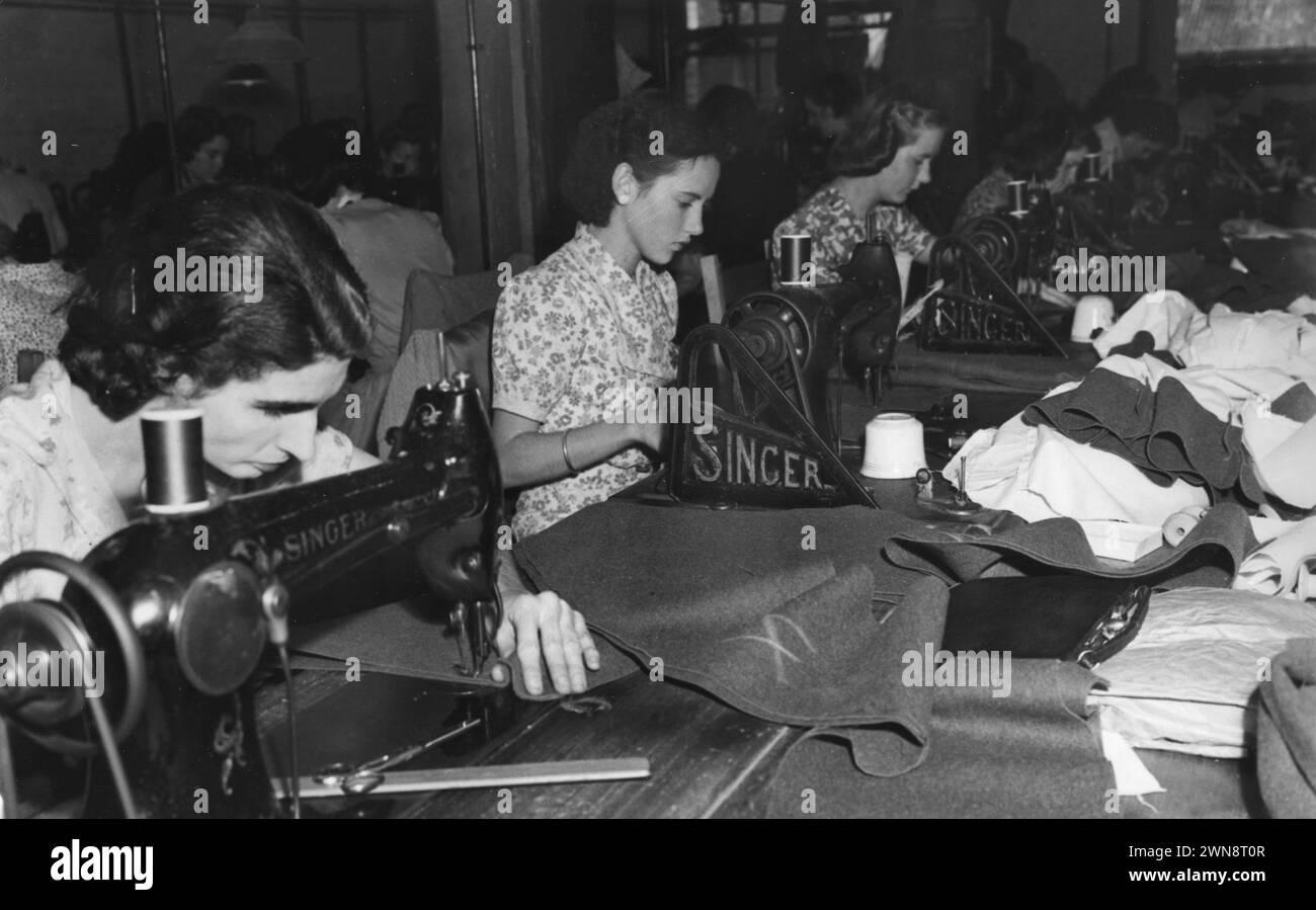 Vintage Photography of Women working in a textile factory, at Singer ...