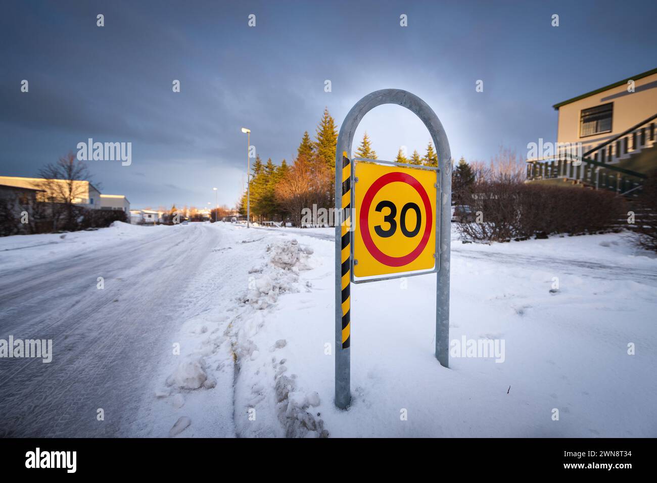 Dangerous traffic situations hi-res stock photography and images - Alamy