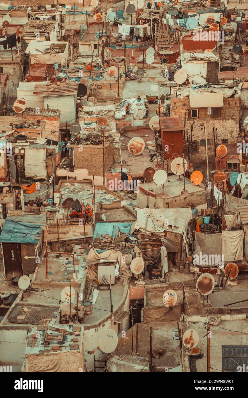 Slums roof hi-res stock photography and images - Alamy