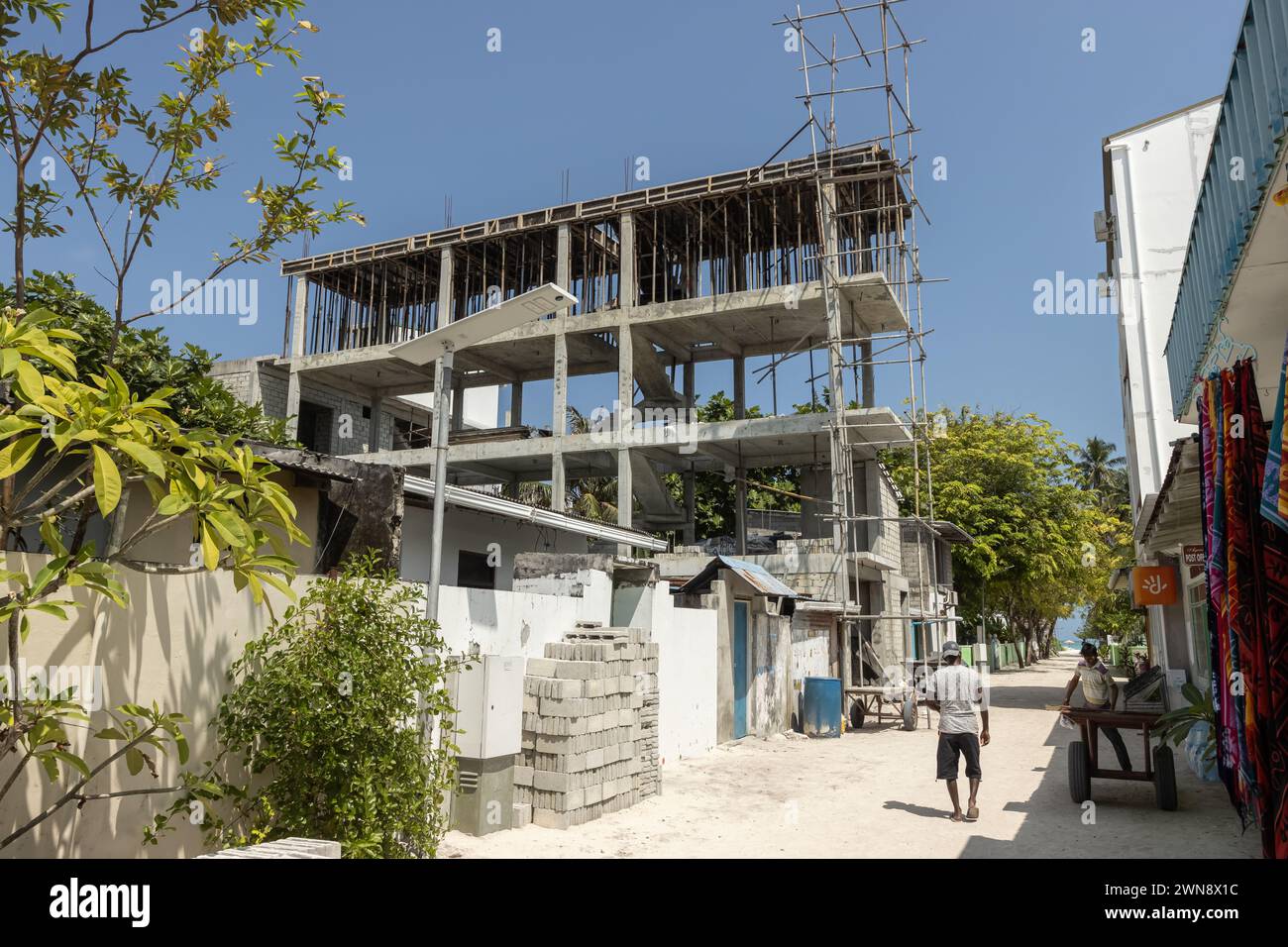 Maldives construction hi-res stock photography and images - Alamy